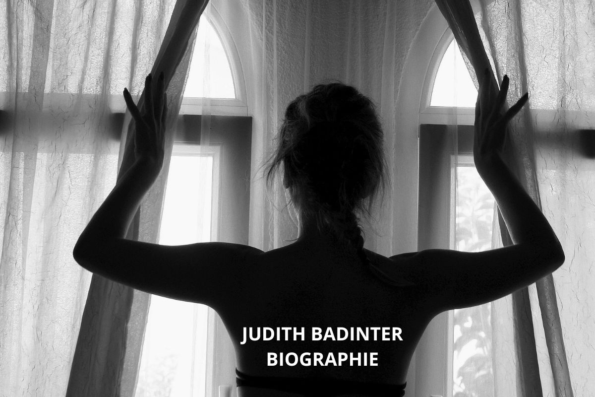 Judith Badinter : une personnalité discrète, sous l’ombre de ses parents.